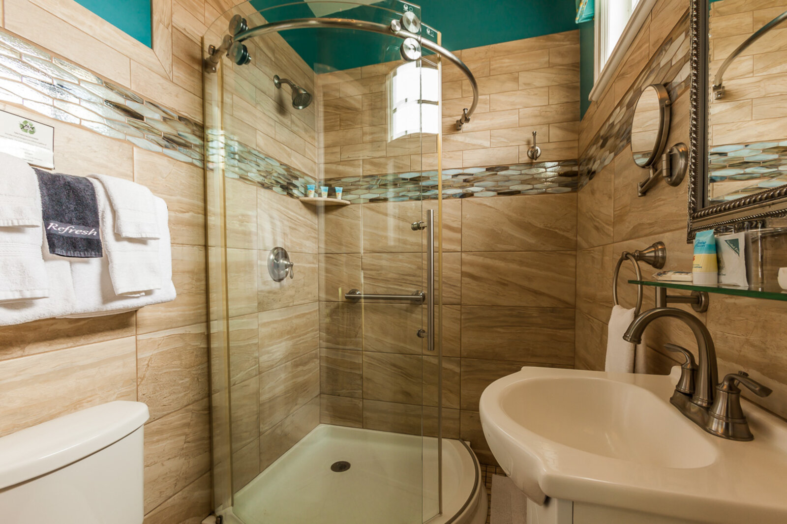 Peter Shields Inn - Our Rooms , Peter Shields Inn & Restaurant - Cape ...