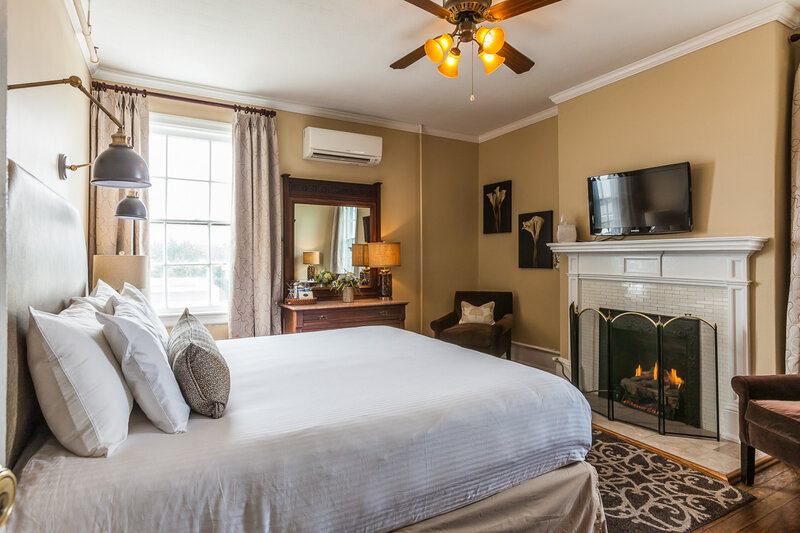 Peter Shields Inn - Our Rooms , Peter Shields Inn & Restaurant - Cape ...